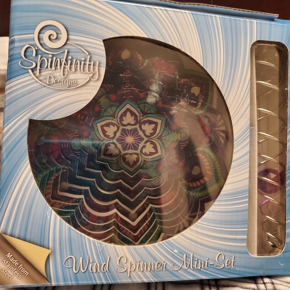 Spinfinity | Art | Nwt Spinfinity Designs Wind Spinner Mini Set | Poshmark